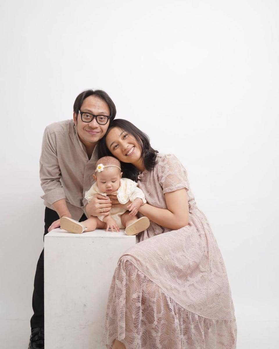 Keseharian Adit Insomnia Momong Anak | IDN Times