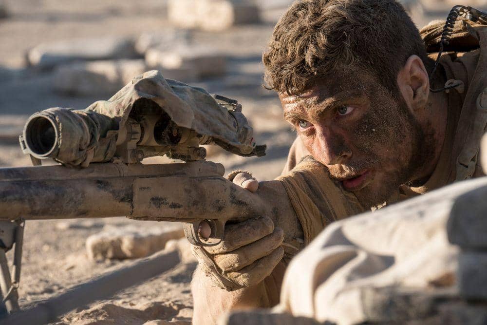 10 Film Sniper yang Wajib Ditonton, Bidikannya sangat Presis | Duniaku.com
