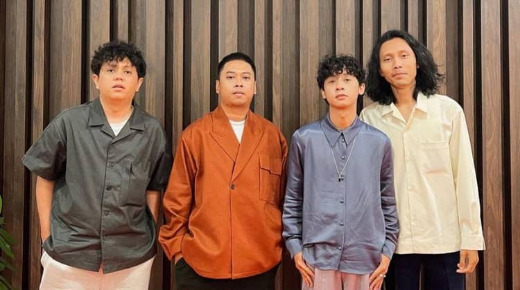 Lirik Lagu Beautiful Day - Coldiac | IDN Times