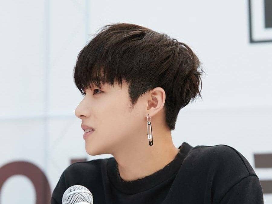 12 Ide Model Gaya Rambut Two Block ala Pria Korea, Kekinian! | IDN Times