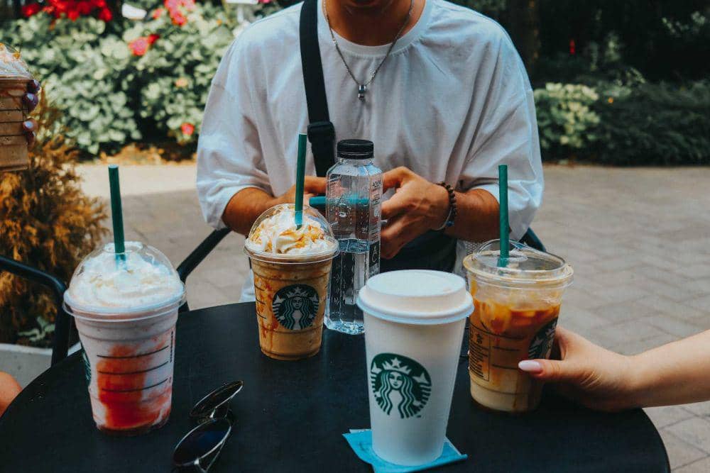 33 Menu di Starbucks Paling Favorit Beserta Harganya | IDN Times