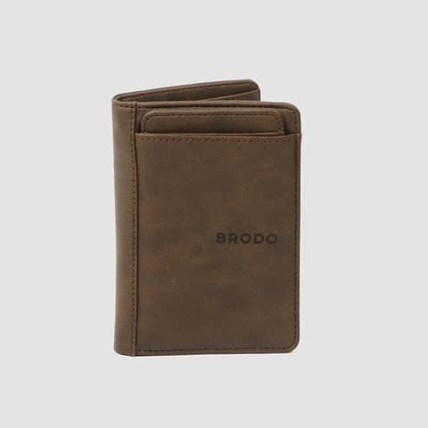15 Merek Dompet Pria Terbaik dan Berkualitas, Wajib Punya! | IDN Times