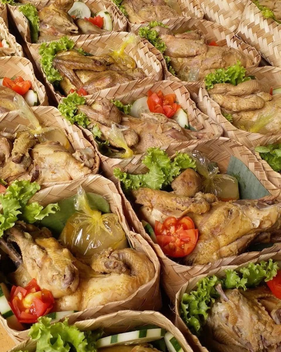 Resep Ayam Ingkung Jawa untuk Tasyakuran dan Tumpengan | IDN Times