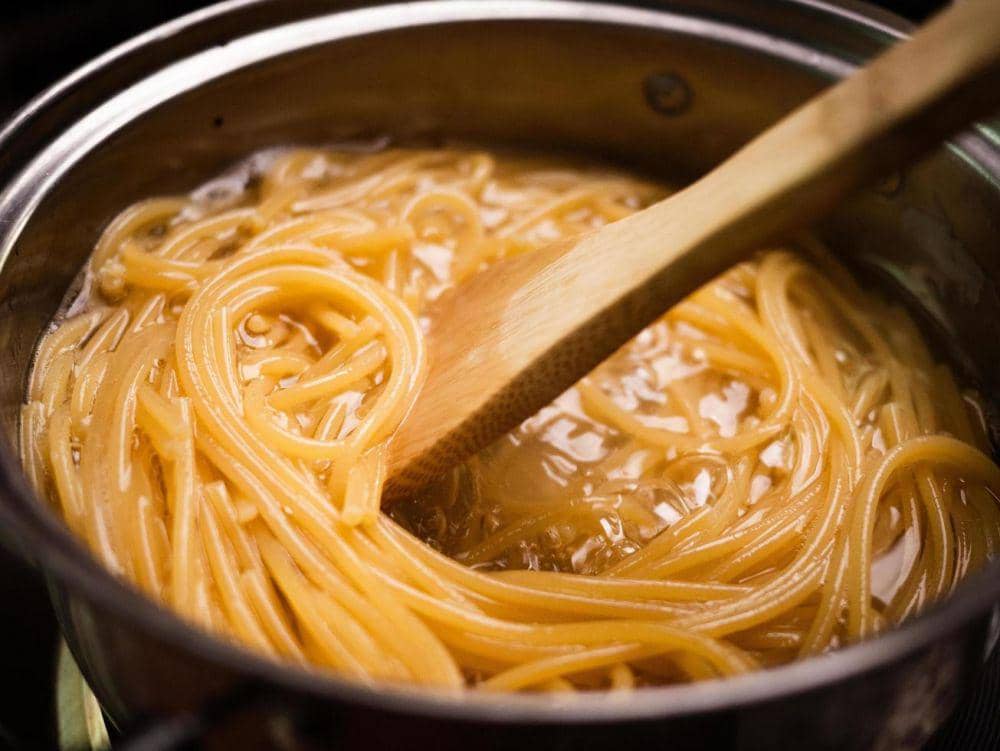 5 Tips Memasak Spaghetti yang Enak, Gak Cuma Al Dente | IDN Times