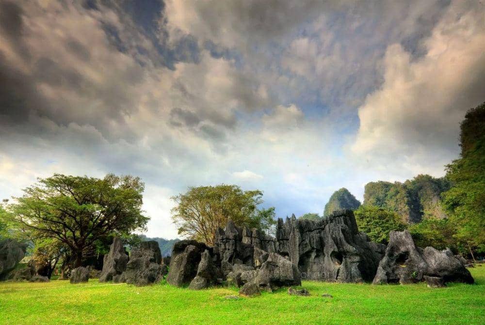 Informasi Wisata Taman Arkeologi Leang-Leang di Maros | IDN Times Sulsel