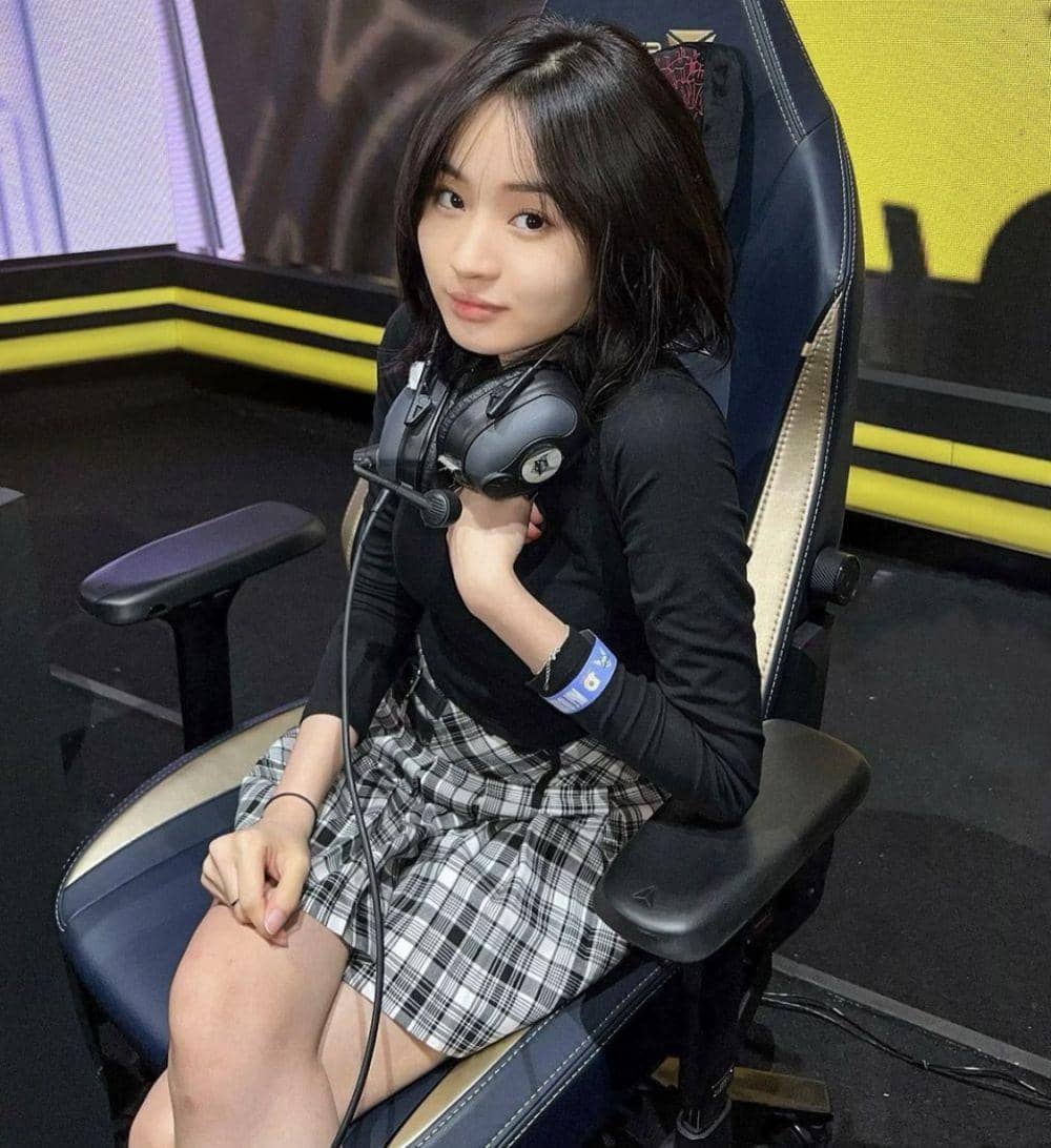 Biodata dan Profil Catheez, Dicecar Ria Ricis Soal Keluarga | IDN Times