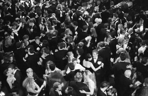 5 Fakta Prom Night, Dulunya Jadi Tradisi Bangsawan Lho! | IDN Times