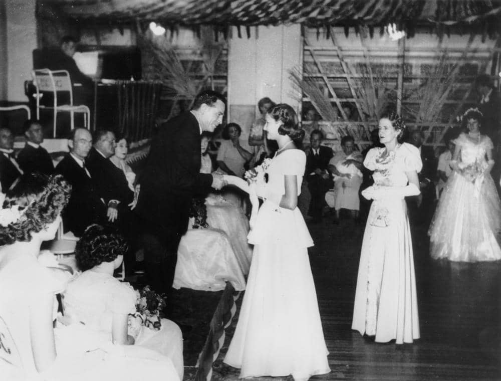 5 Fakta Prom Night, Dulunya Jadi Tradisi Bangsawan Lho! | IDN Times