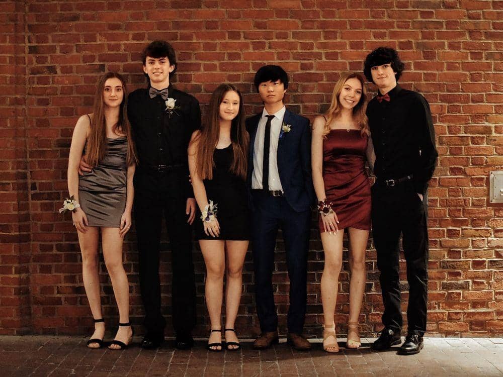 5 Fakta Prom Night, Dulunya Jadi Tradisi Bangsawan Lho! | IDN Times