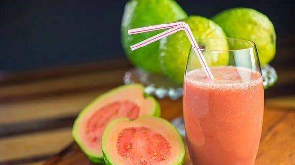 7 Cara Membuat Jus Jambu Segar dan Sehat, Bisa buat Sarapan | IDN Times
