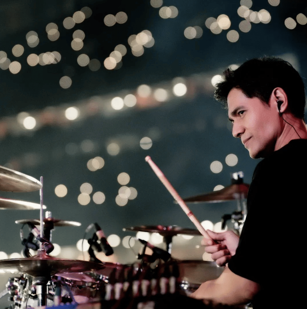 Biodata dan Profil Tyo Nugros, eks Drummer Dewa 19 | IDN Times