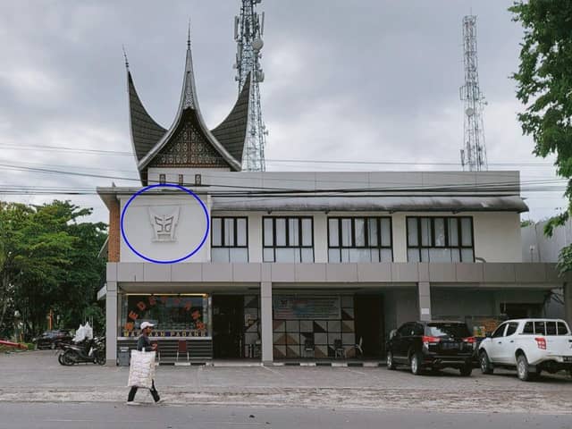Arti 3 Logo Rumah Makan Padang Kode Tertentu, Sudah Tahu? | IDN Times
