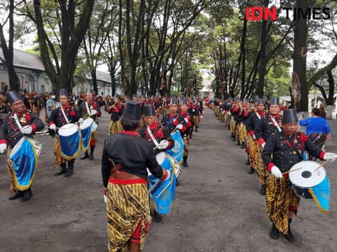 Profil Sinuhun Pakubuwono XIII: Riwayat dan Silsilah Raja Keraton Solo ...