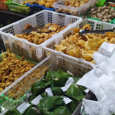 Buka Sampai Dini Hari, Ini 5 Kuliner Malam Legendaris di Semarang | IDN ...