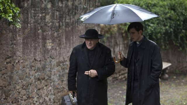 15 Film tentang Pastor yang Menegangkan, Berani Nonton? | IDN Times