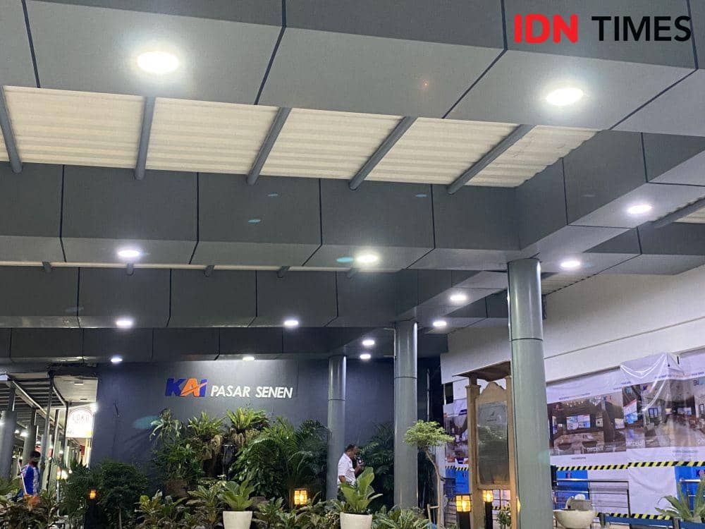 Cara ke Stasiun Pasar Senen Naik TransJakarta dan Panduannya | IDN Times