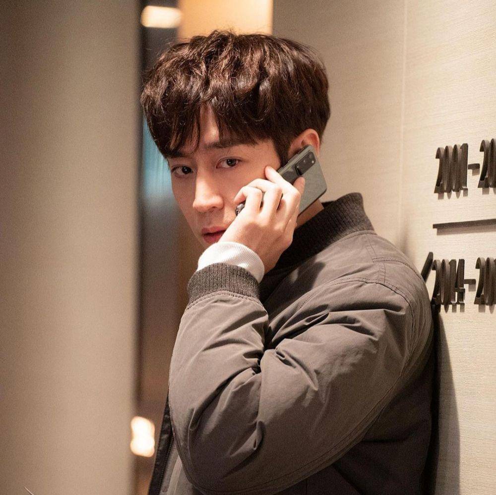 3 Leader Boy Group KPop yang Tanggung Jawab saat Member Kena Skandal ...