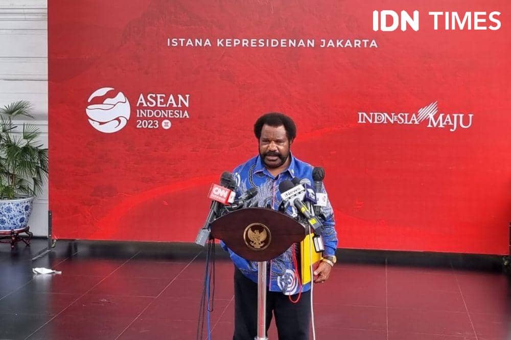 Lenis Kogoya Dukung 100 Persen Prabowo Jadi Capres 2024 | IDN Times