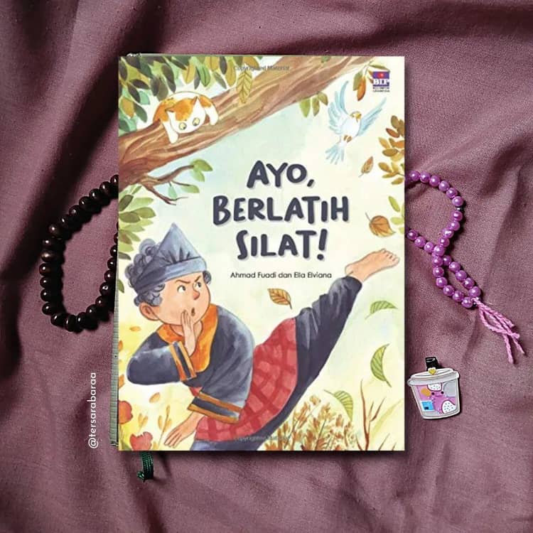 9 Buku Karya Ahmad Fuadi, Penuh Kisah Islami yang Hangat | IDN Times