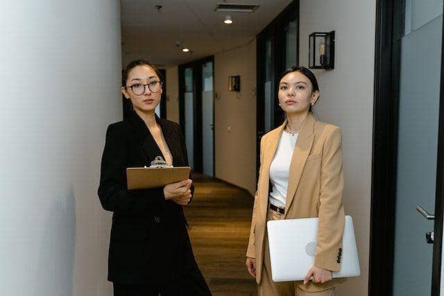 Apa itu Nepotisme? Ini Arti, Ciri, Jenis, Sanksi dan Contoh | IDN Times