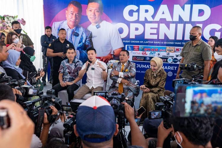 Reseller Sinar Mutiara Cell, Modal Kecil Kini Jadi Miliarder | IDN ...