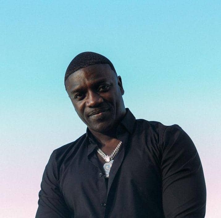 Lirik Lagu Lonely - Akon, Ini Terjemahan dan Makna Lagunya | IDN Times