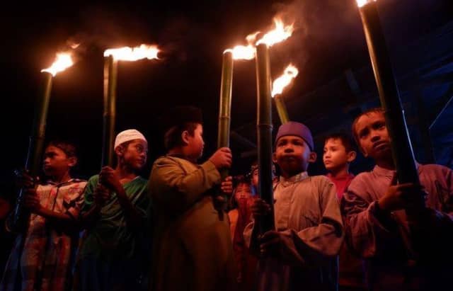 9 Potret Semarak Takbir Keliling Sambut Idul Fitri di Daerah | IDN Times