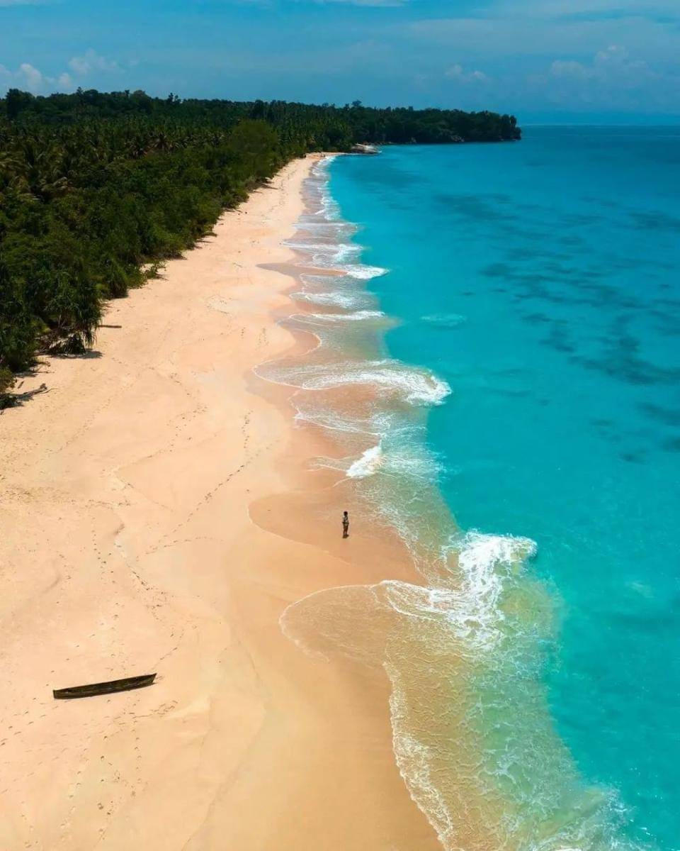 10 Destinasi Wisata Paling Indah di Banggai Kepulauan | IDN Times