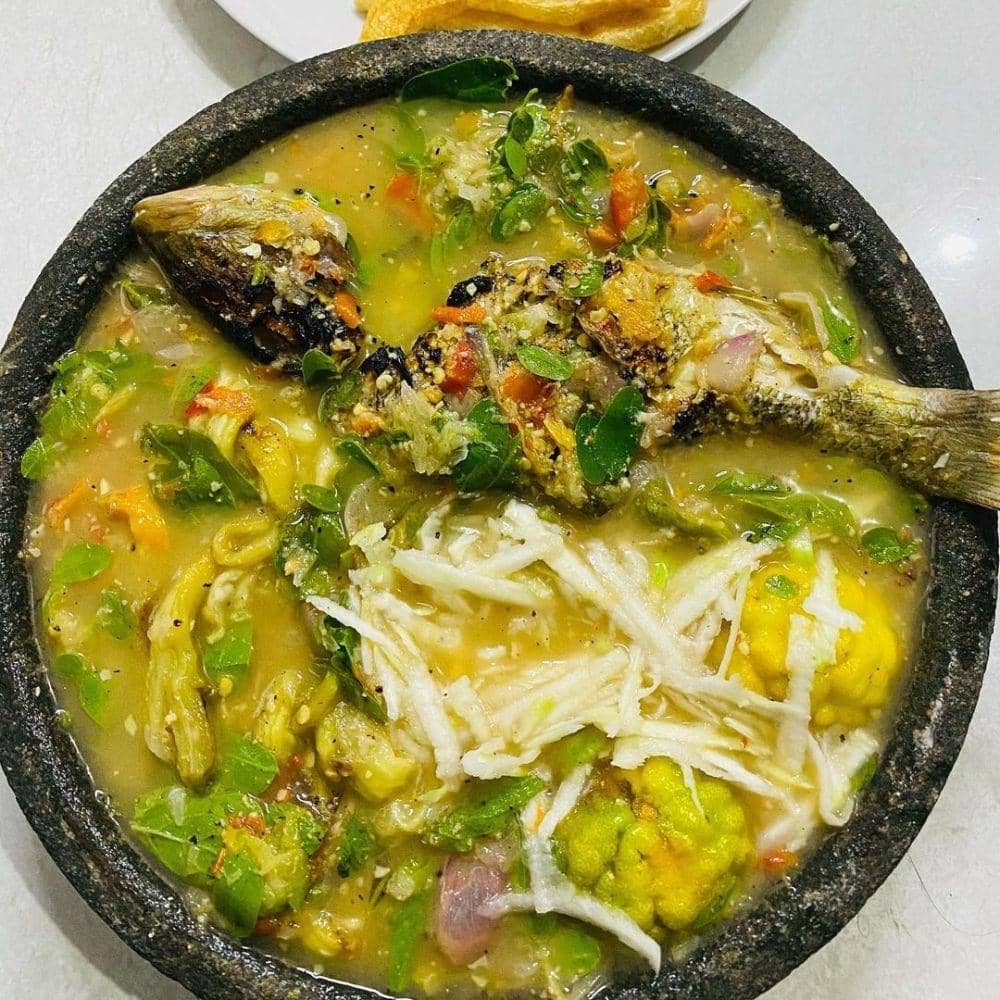 15 Makanan Khas Sumbawa yang Paling Menggugah Selera | IDN Times