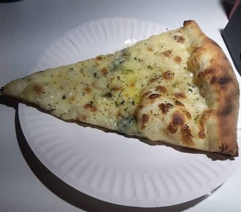 11 Restoran Pizza di Jakarta Terbaik yang Harus Kamu Coba | IDN Times