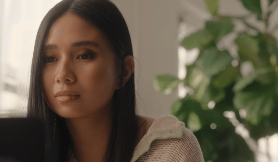 Viral di TikTok, Lirik dan Makna Lagu Backburner dari NIKI | IDN Times