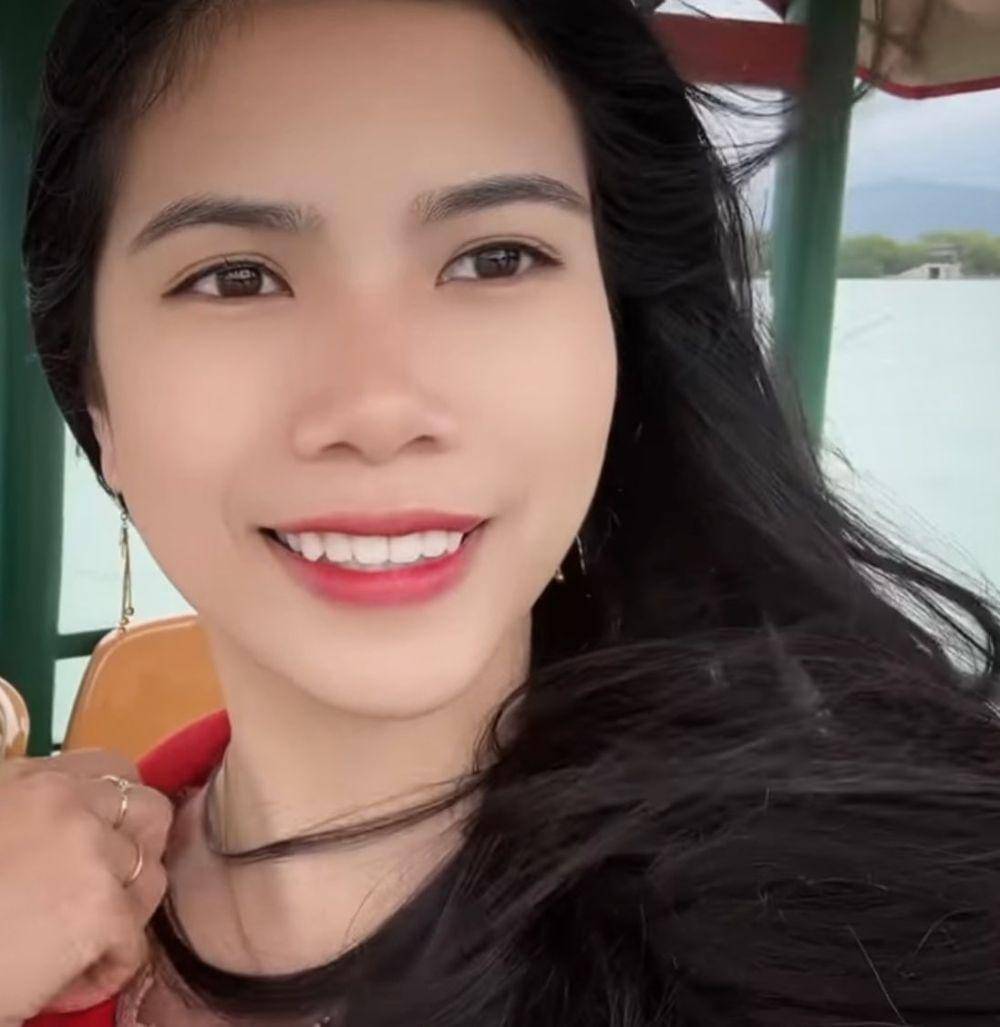 Yenny vs. Tika, YouTuber Indonesia yang Jualan di China | IDN Times