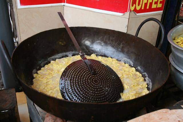 Resep Kerupuk Gendar Khas Solo, Cocok untuk Oleh-oleh | IDN Times Jateng
