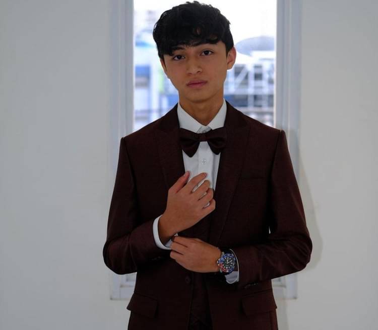 Biodata dan Profil Raden Rakha | IDN Times