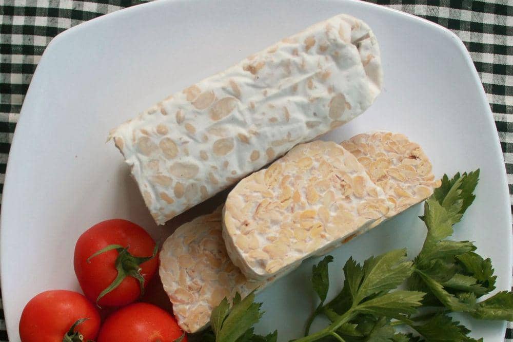 5 Tanda Tempe Busuk dan Sudah Gak Layak Dikonsumsi | IDN Times