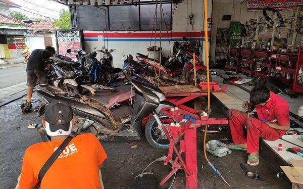 10 Daftar Bengkel Motor Jakarta Terdekat dan Terbaik | IDN Times