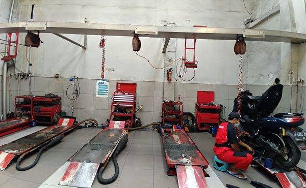 10 Daftar Bengkel Motor Jakarta Terdekat dan Terbaik | IDN Times