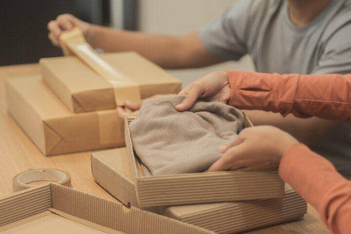 Pengertian Merchandise, Fungsi, dan Jenisnya | IDN Times