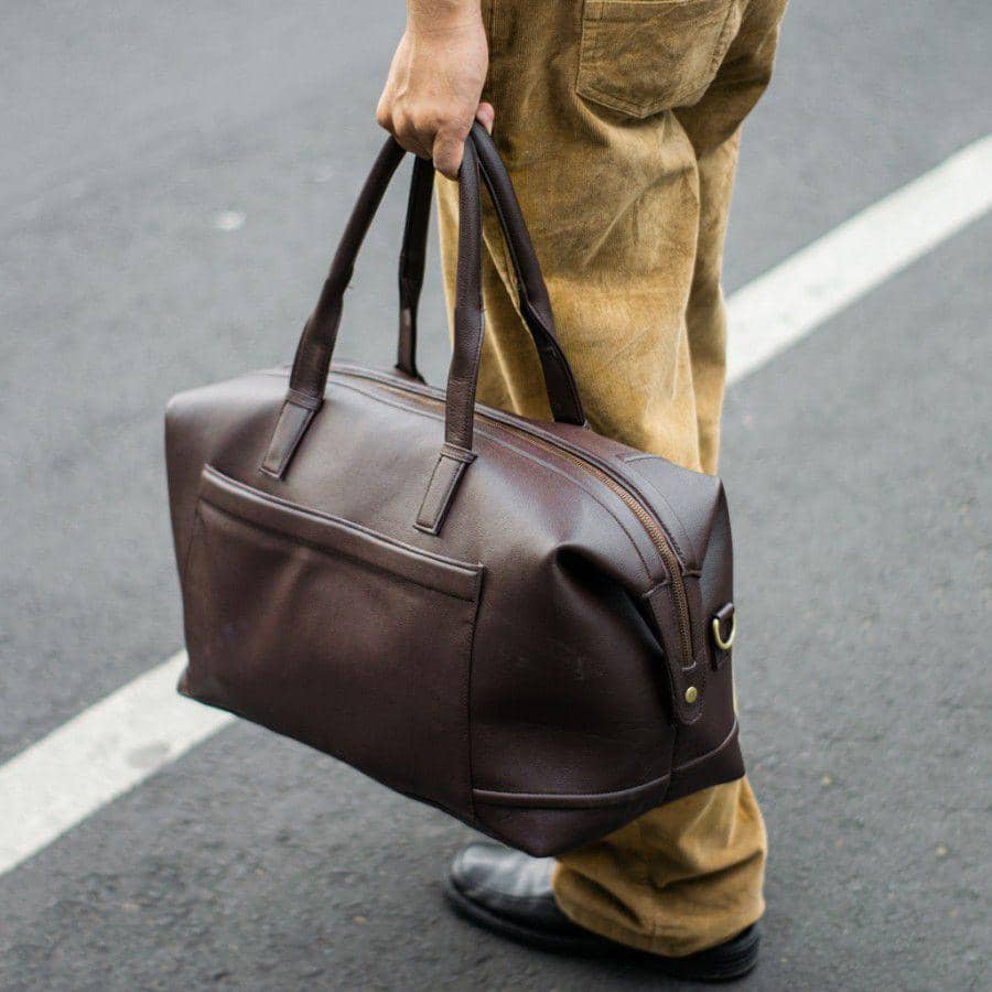 10 Rekomendasi Duffle Bag Terbaik, Awet dan Muat Banyak! | IDN Times