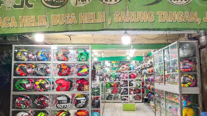 Rekomendasi Toko Helm Jakarta, Lengkap dan Berkualitas! | IDN Times
