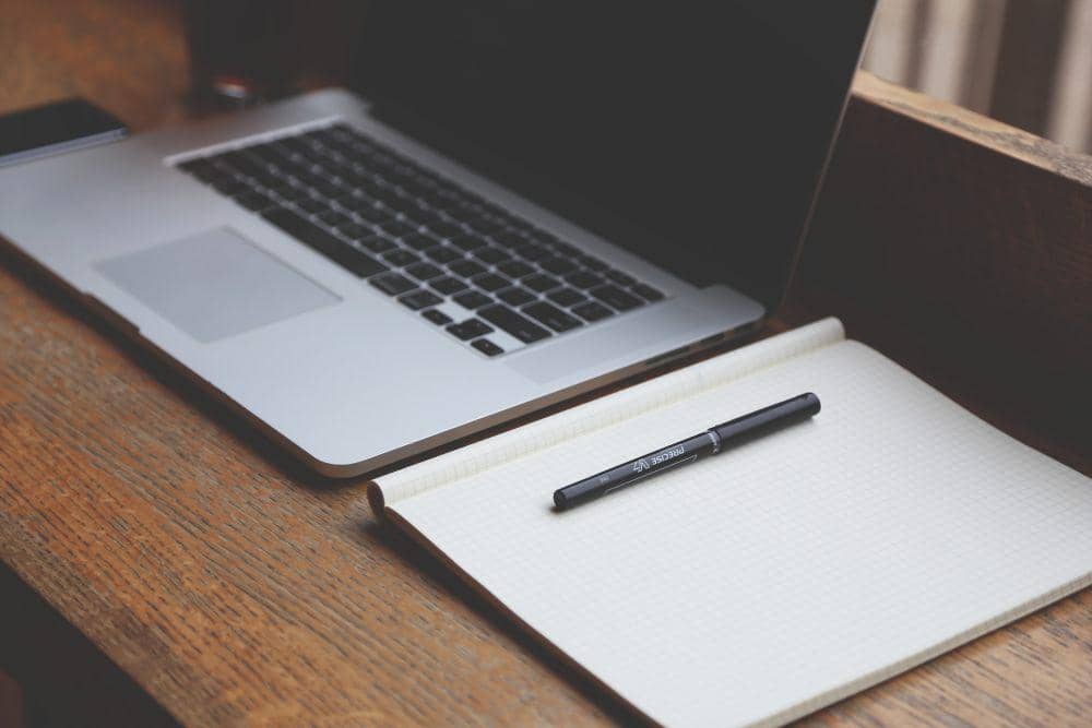 10 Tips Membersihkan Laptop dengan Benar dan Aman | IDN Times