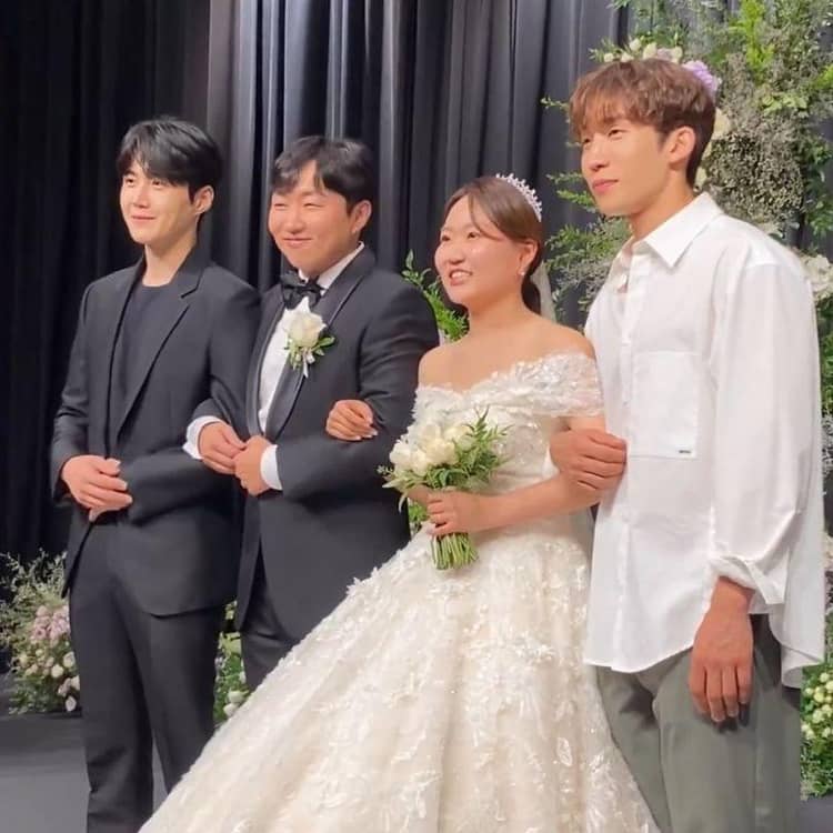 7 Potret Kim Woo Bin dan Shin Min Ah Kondangan Bareng | IDN Times