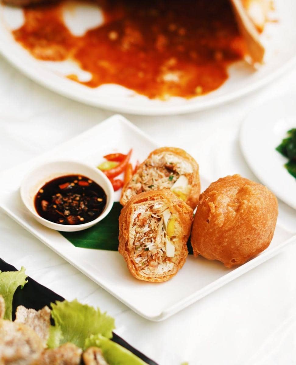 Daftar Menu dan Harga Layar Seafood Surabaya | IDN Times
