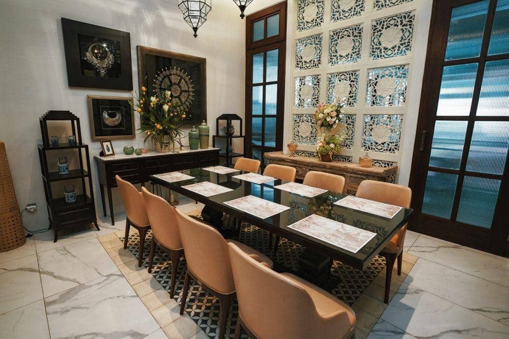 Daftar Menu dan Harga Layar Seafood Surabaya | IDN Times