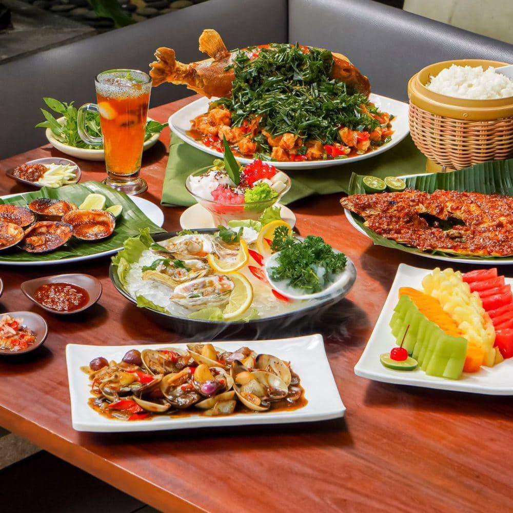 Daftar Menu dan Harga Layar Seafood Surabaya | IDN Times