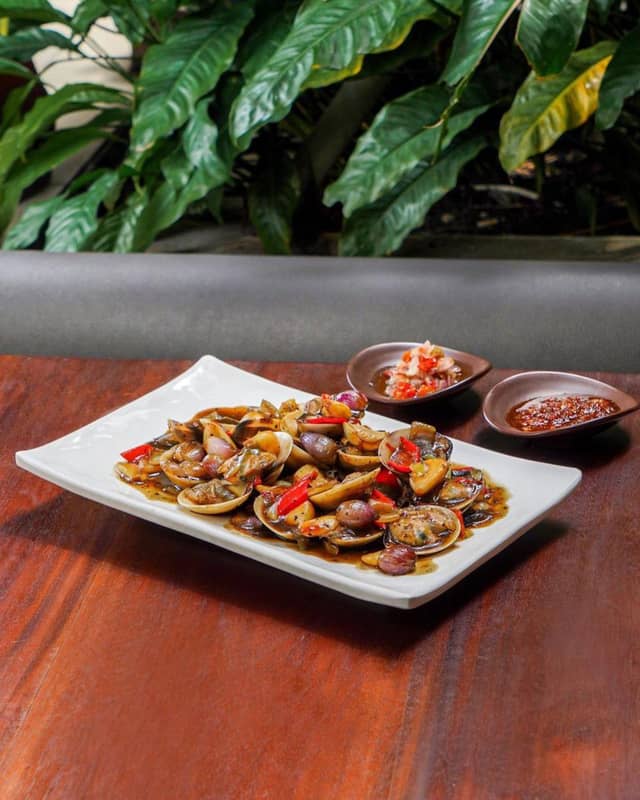 Daftar Menu dan Harga Layar Seafood Surabaya | IDN Times