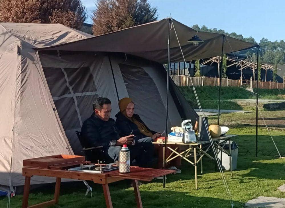 8 Pesona Glamping Merbabu 360, Camping Mewah dengan View Tuj | IDN ...