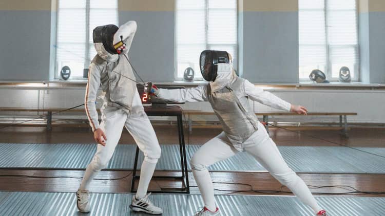 7 Teknik Dasar Anggar yang Harus Dikuasai oleh Pemula | IDN Times