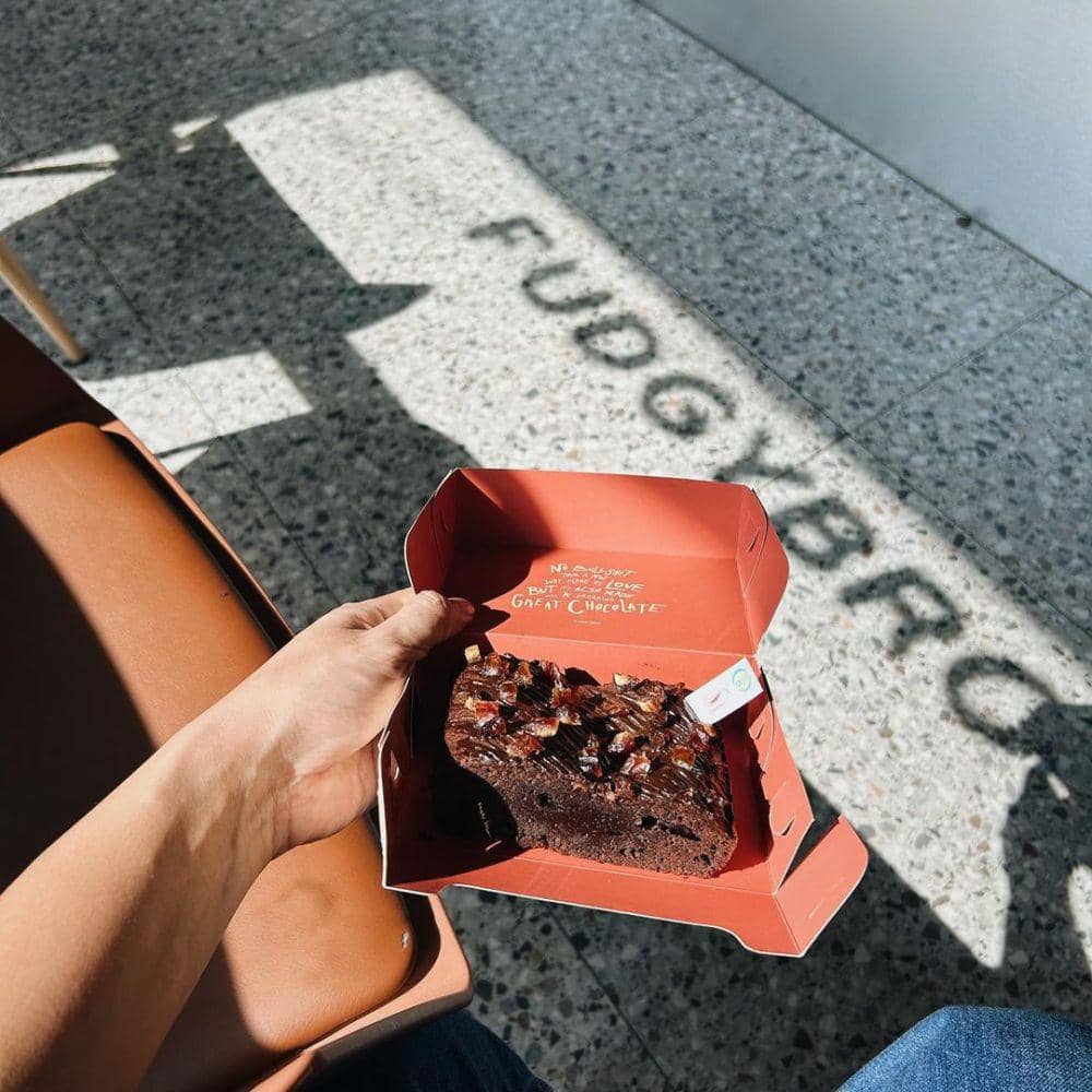 Daftar Menu Fudgy Bro, Brownies Viral yang Lumer di Lidah | IDN Times