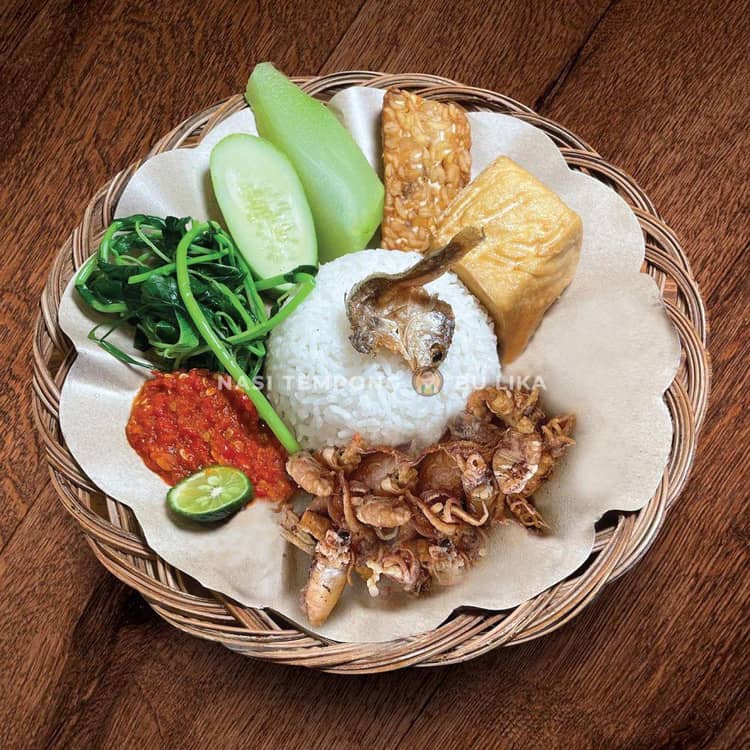 7 Tempat Makan Nasi Tempong di Jakarta yang Mantul dan Enak | IDN Times